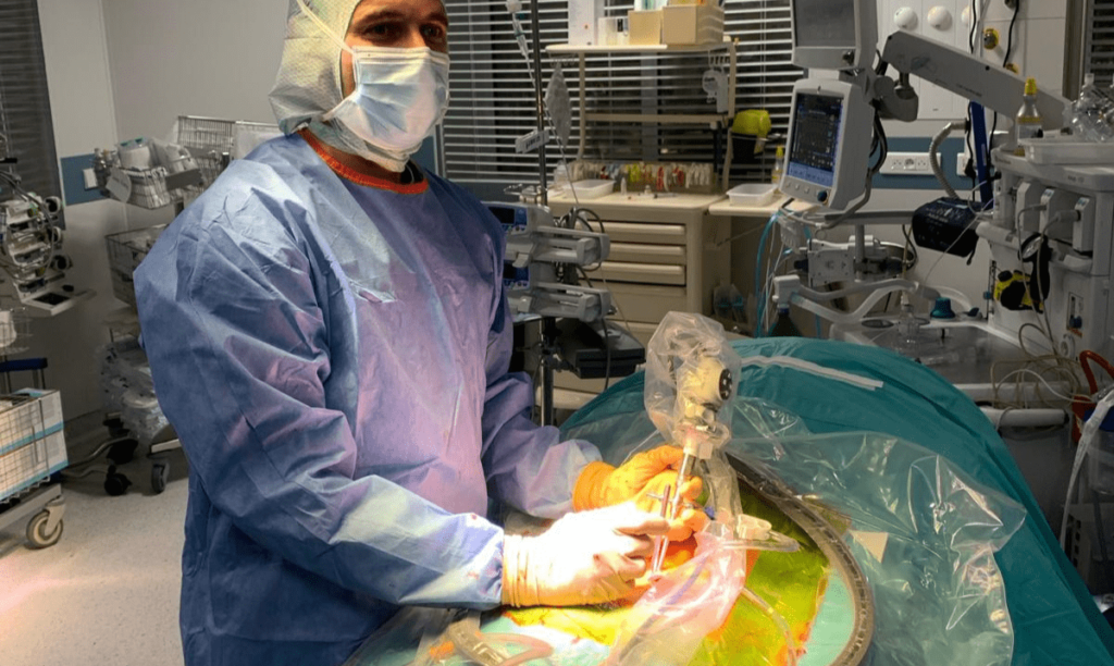 Chirurgie du Rachis en Endoscopie : Une approche mini-invasive